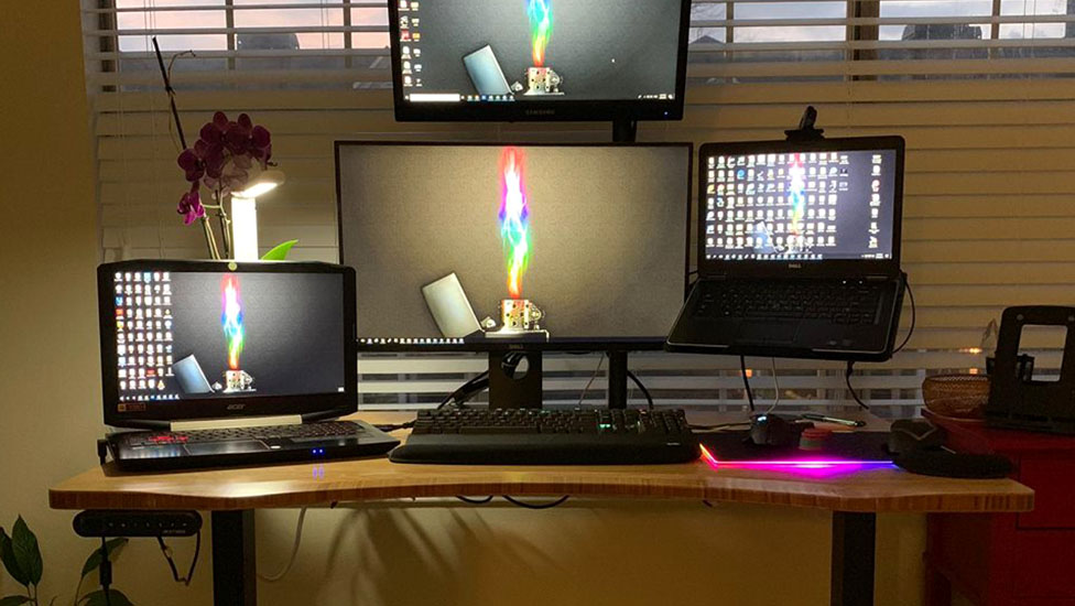 Office Furniture that Benefits You - Standing Desks | UPLIFT Desk